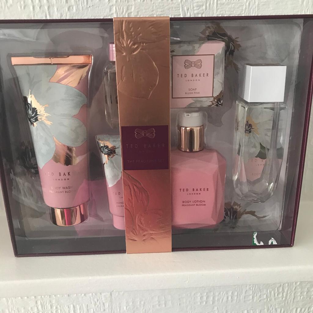Ted baker set in BR5 Bromley für 15,00 £ zum Verkauf | Shpock DE