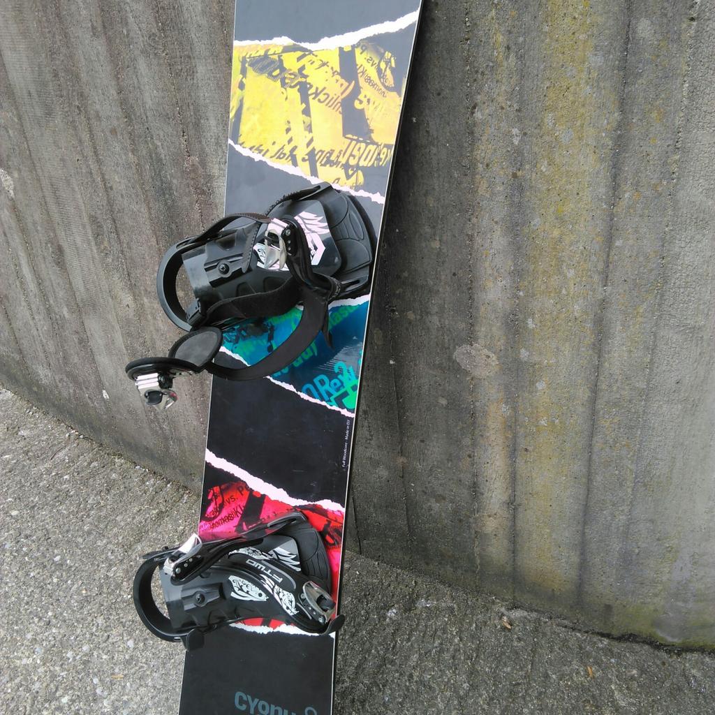 Snowboard in 5020 Salzburg für € 90,00 zum Verkauf | Shpock AT