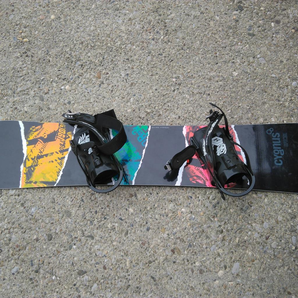 Snowboard in 5020 Salzburg für € 90,00 zum Verkauf | Shpock AT