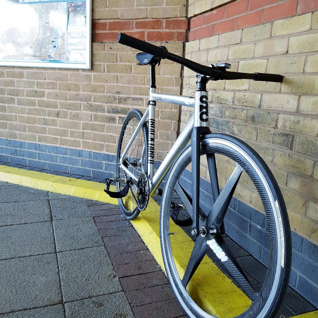 fixed gear / fixie with spinergy carbon front in EN2 Enfield for £650. ...
