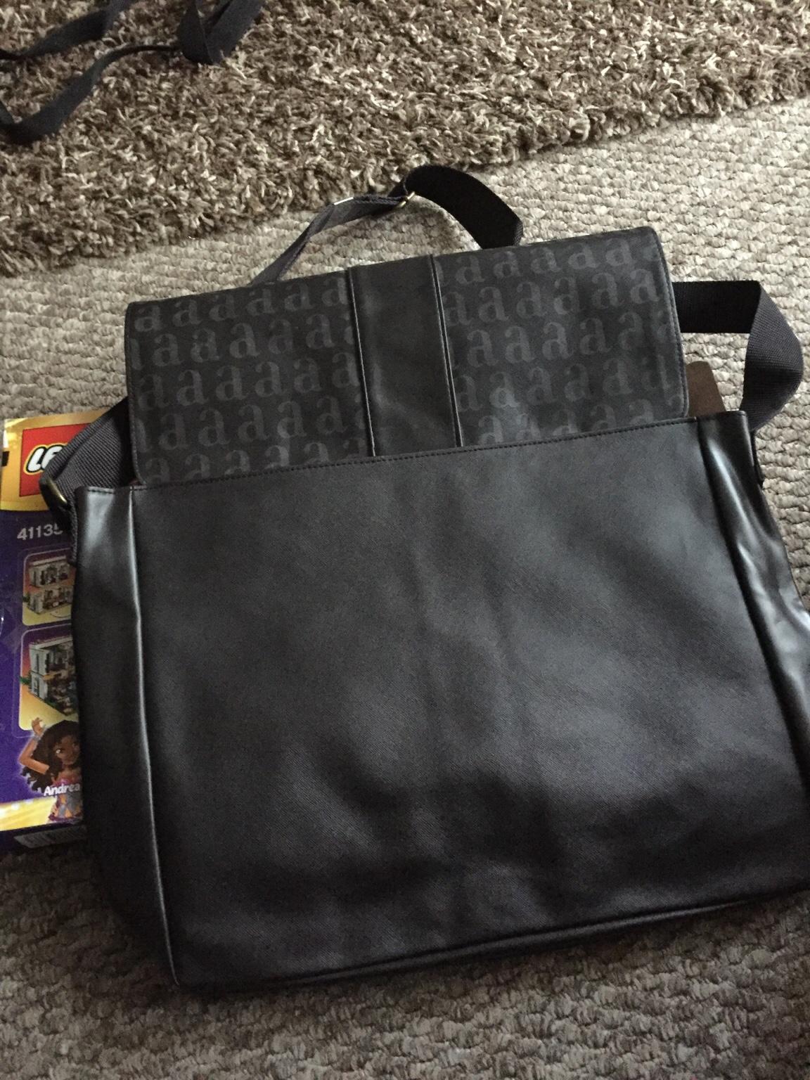Aramis messenger bag in SA1 Swansea for £11.00 for sale | Shpock