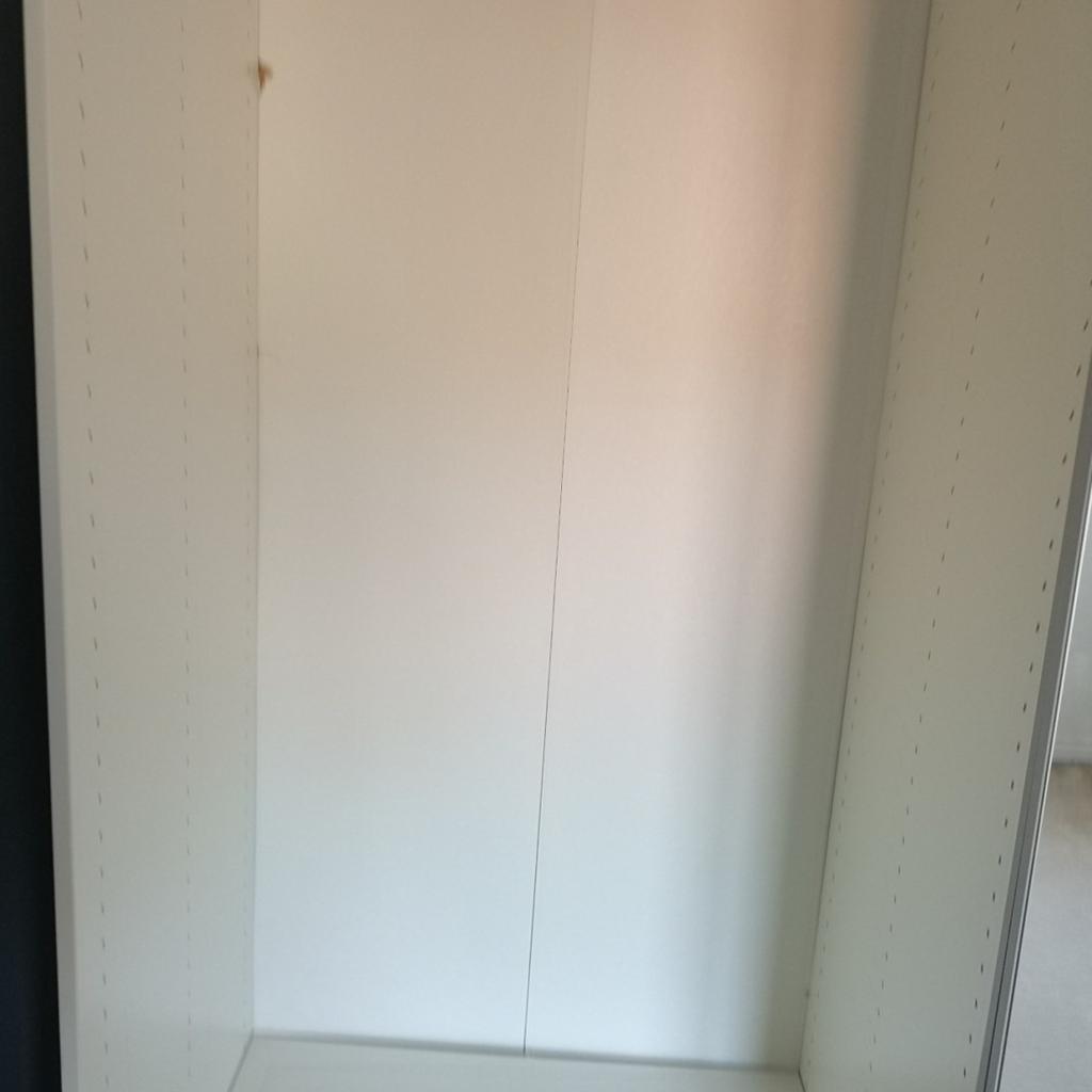 IKEA large wardrobe with sliding glass doors. in WS3 Walsall für 75,00 ...