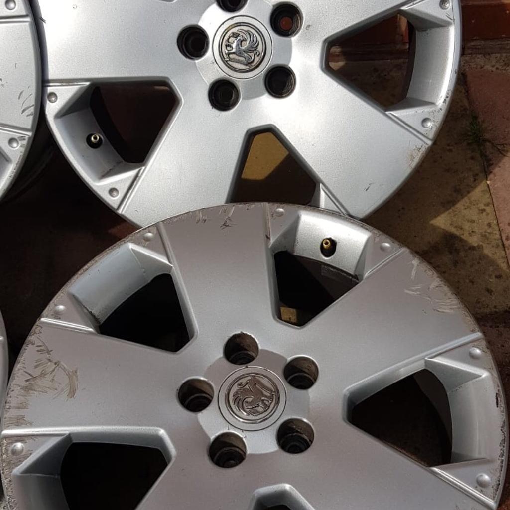 Vauxhall Astra/Vectra/Zafira 17” Alloy Wheel in B24 Birmingham für 70 ...