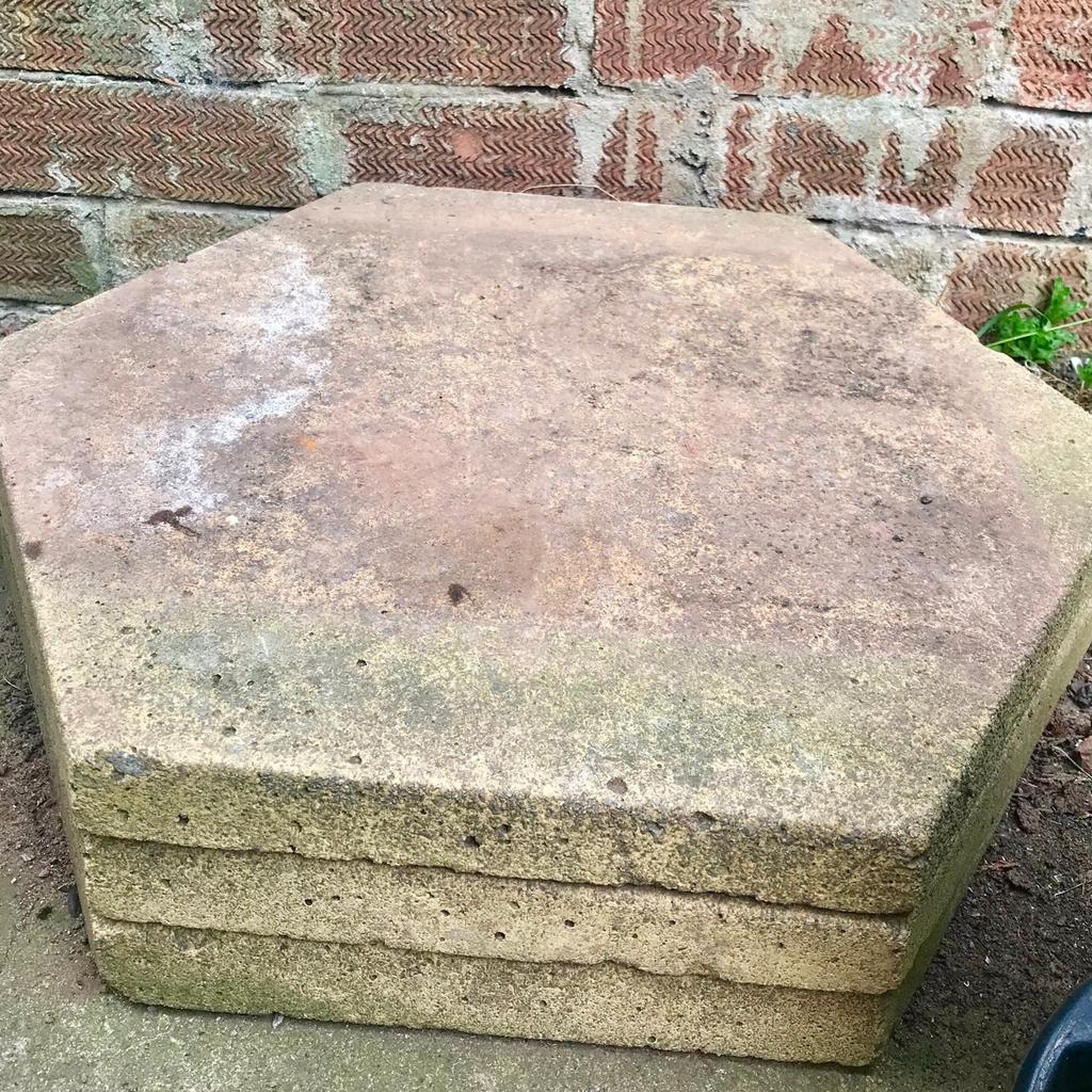 Hexagon garden slabs in CV6 Coventry für £ 12,00 zum Verkauf | Shpock AT