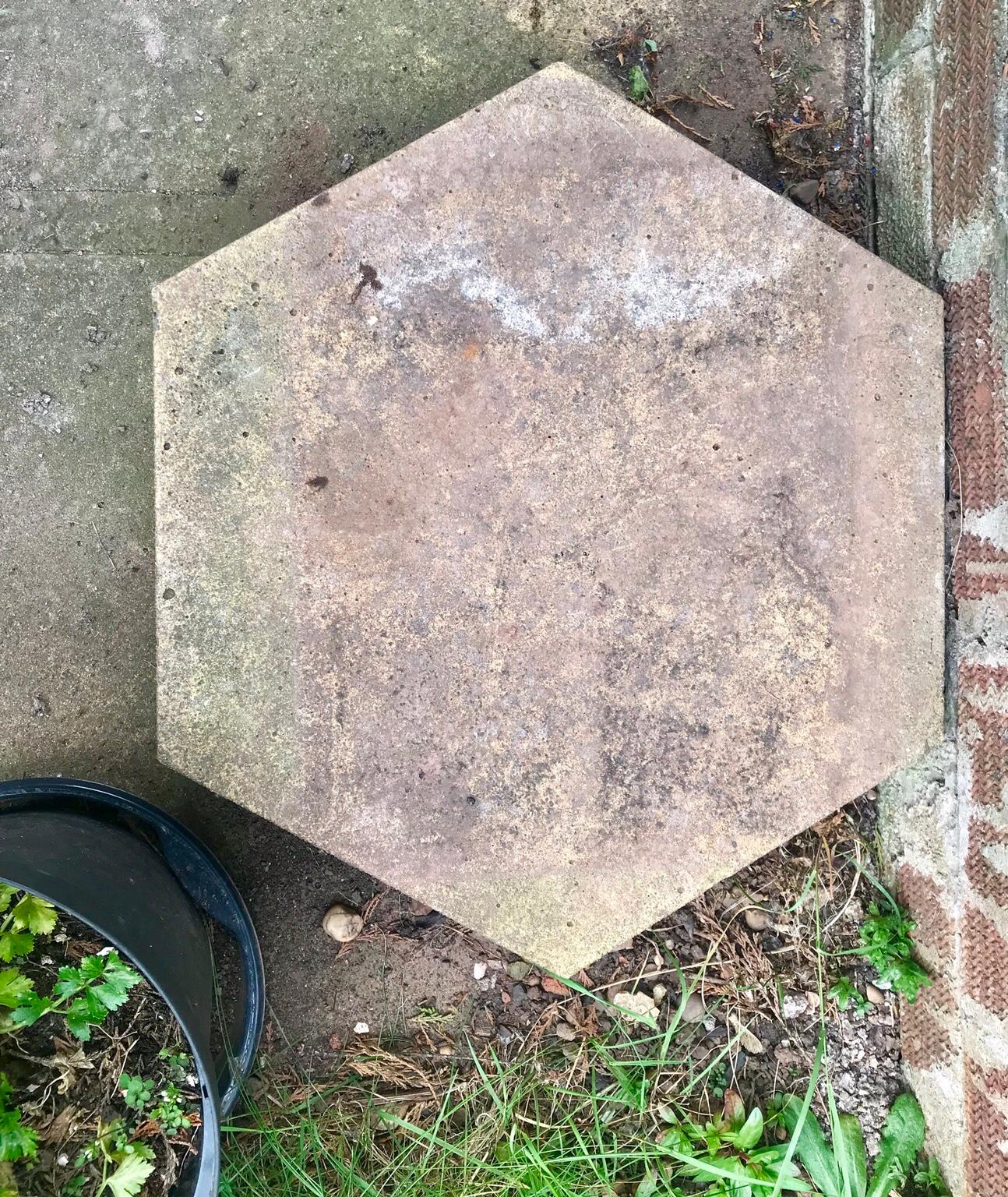 Hexagon garden slabs in CV6 Coventry für 12,00 £ zum Verkauf | Shpock DE
