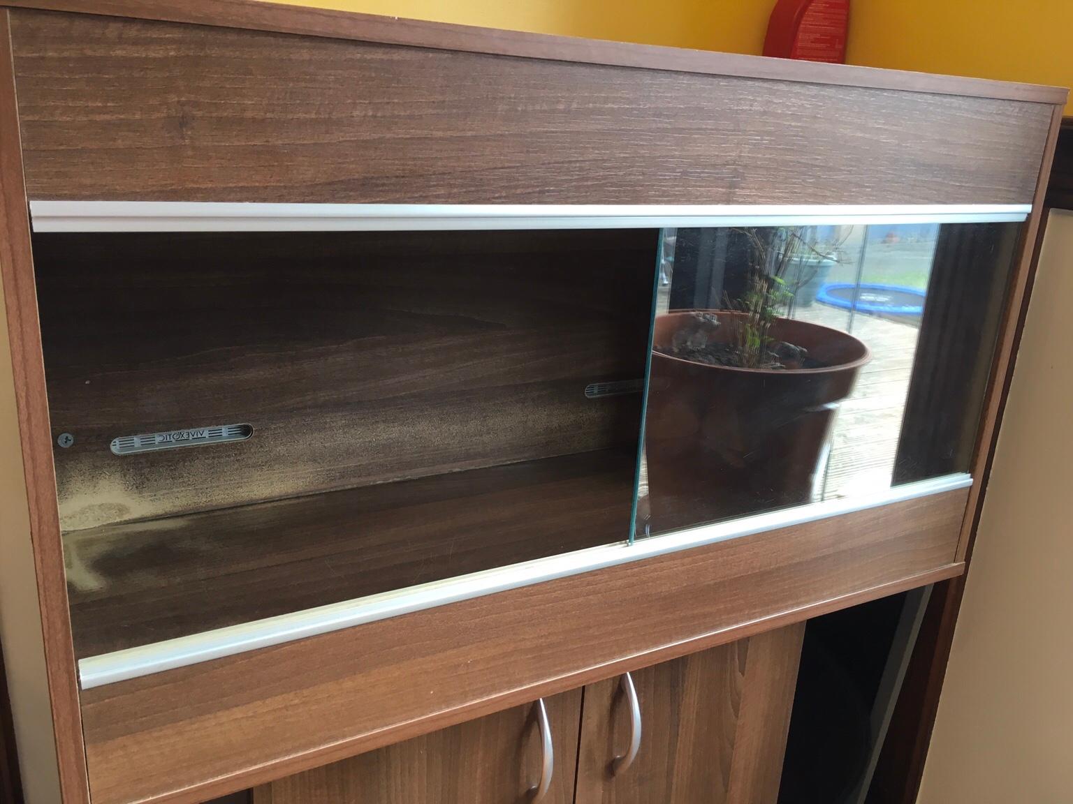 3ft Vivarium (viv) and stand in PO2 Portsmouth für £ 80,00 zum Verkauf ...