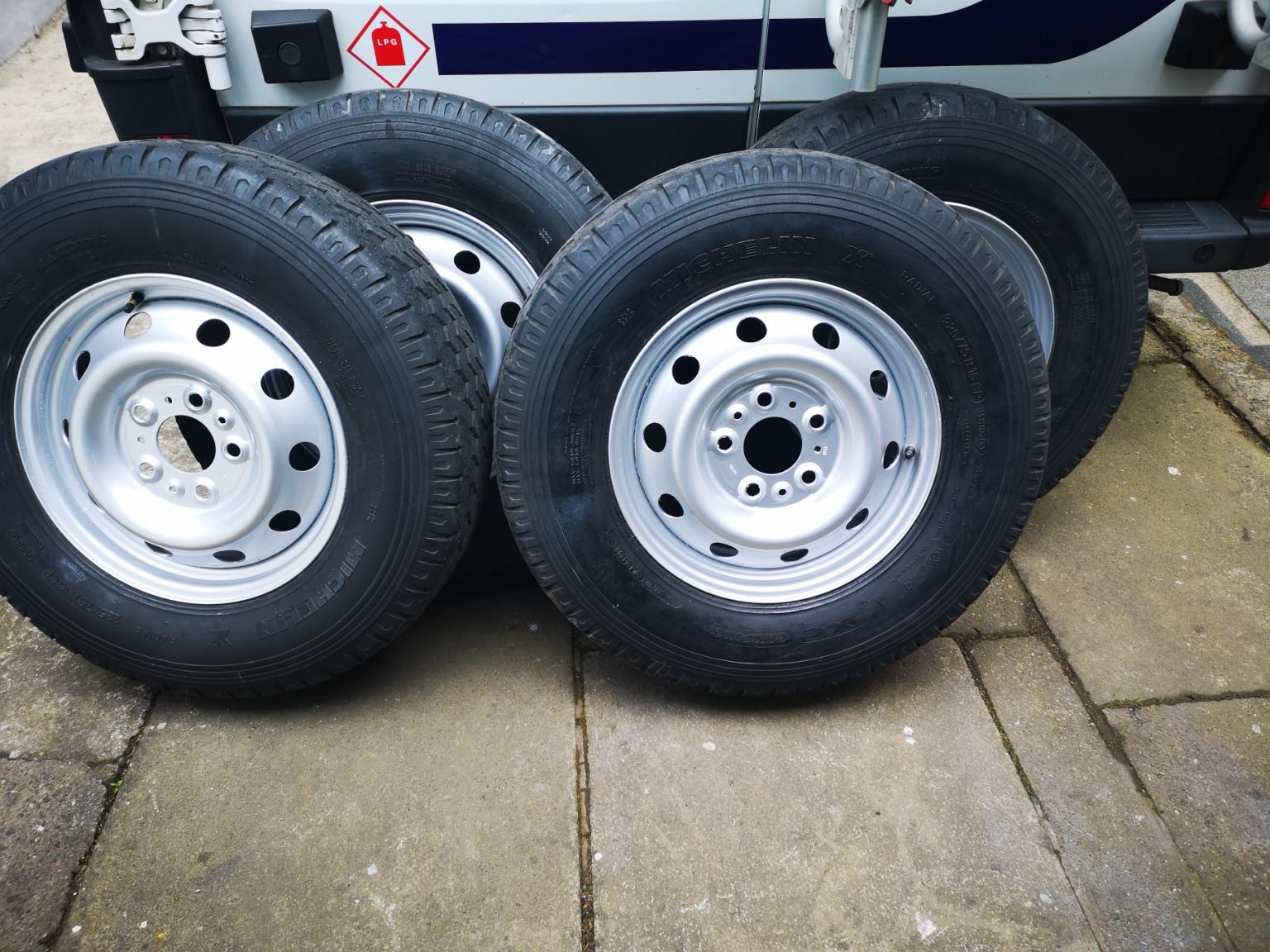 fiat ducato 225 75 16 wheels and tires in HD8 Kirklees für £ 180,00 zum ...