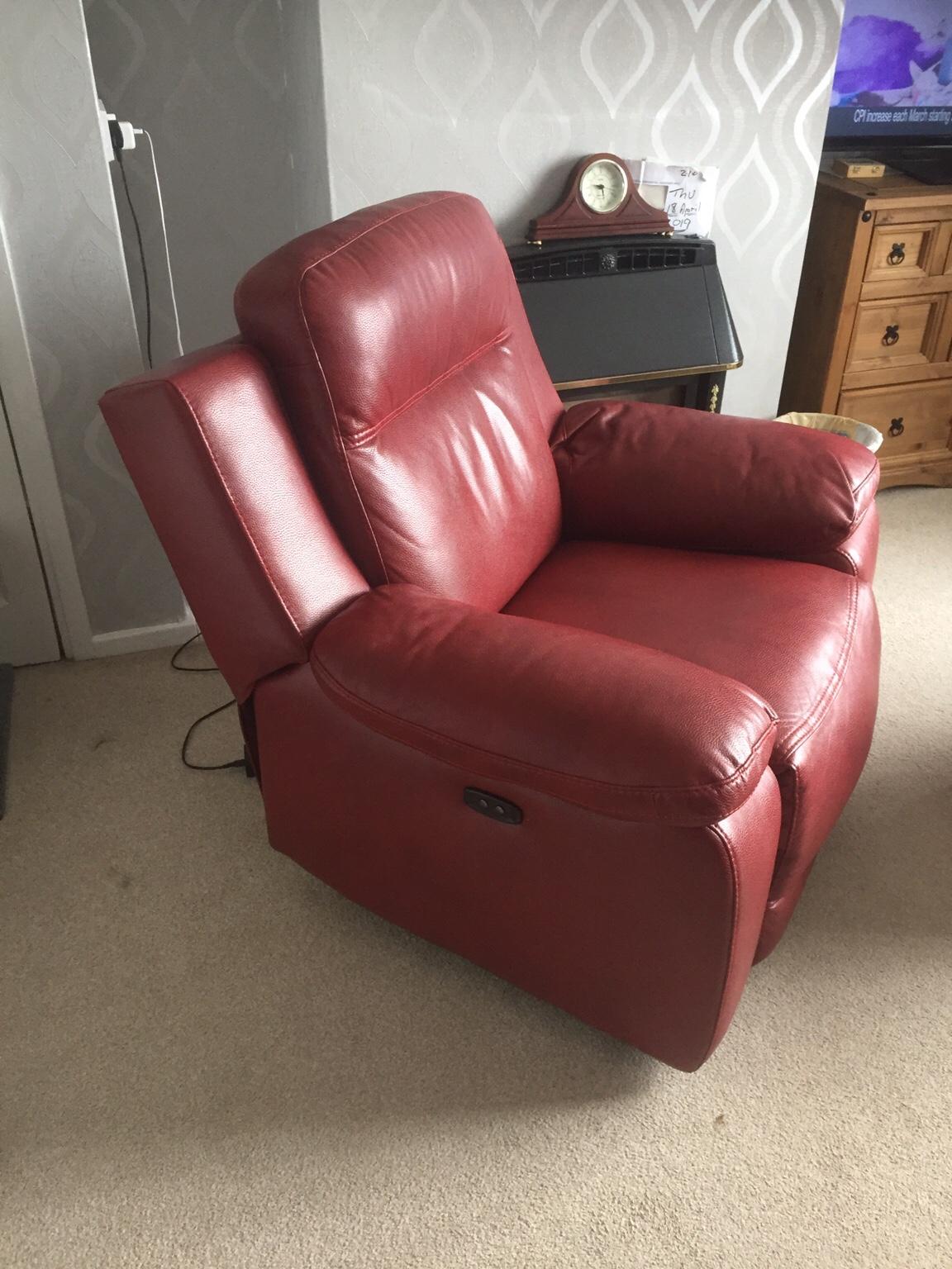 Red recliner chair in DE24 Derby für 65,00 £ zum Verkauf | Shpock DE