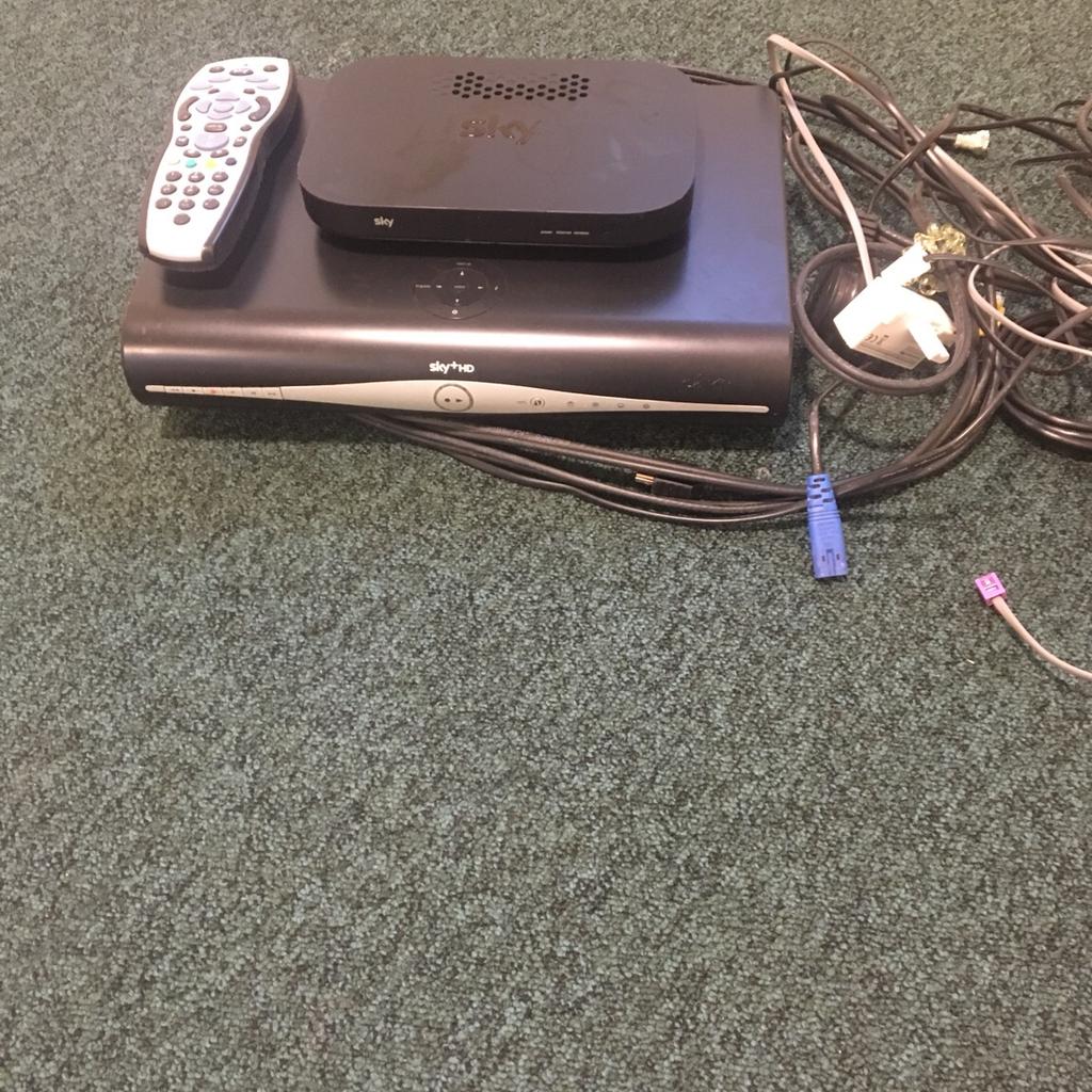 Sky box and router in B37 Solihull für gratis zum Verkauf | Shpock AT