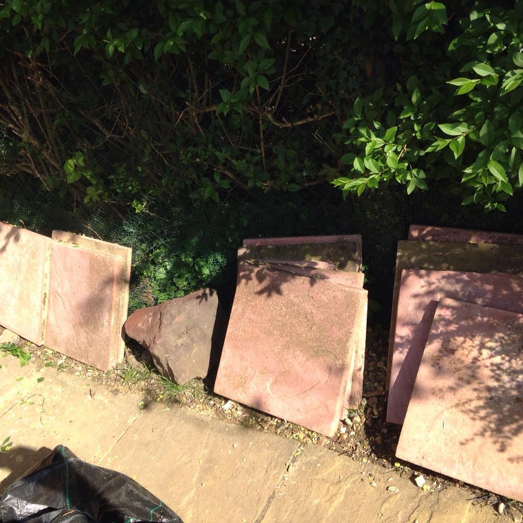 Paving Slabs in Luton für £ 30,00 zum Verkauf | Shpock AT