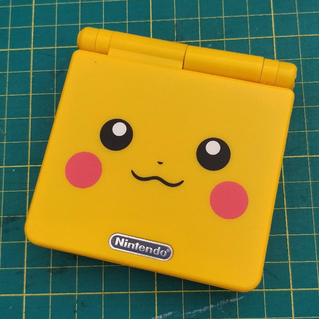 Pikachu GameBoy Advance SP and Pokemon games in PR3 Wyre für £ 60,00 ...