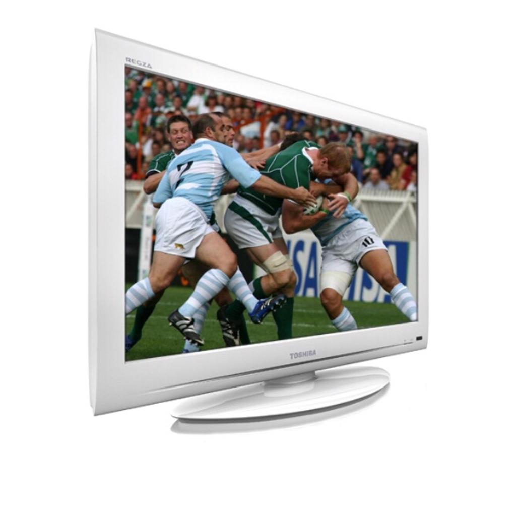 White toshiba TV -32 inch with freeview & dvd in Broxbourne for £18.00 ...