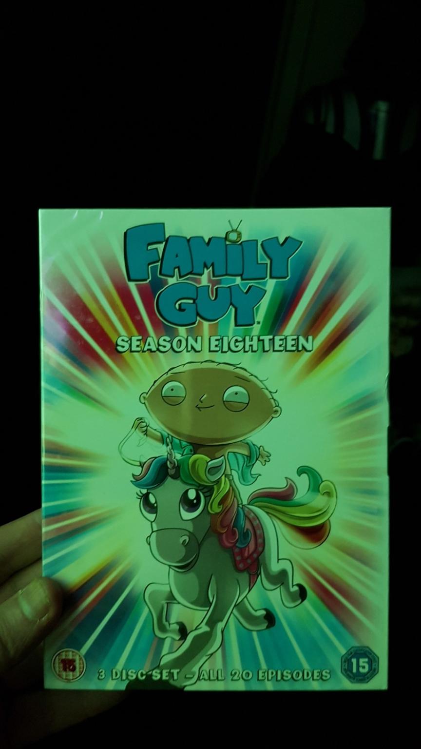 Family guy season 18 DVD boxset in PR2 Preston für 5,00 £ zum Verkauf ...