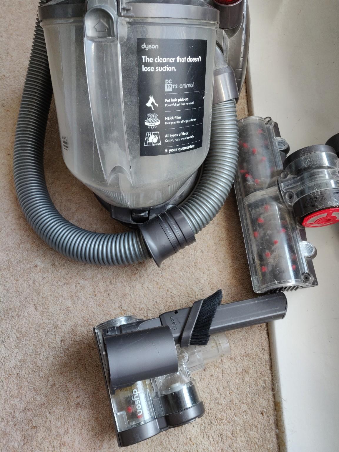 Dyson DC19 T2 Animal Vacuum Hover in SE8 London für 60,00 £ zum Verkauf | Shpock DE