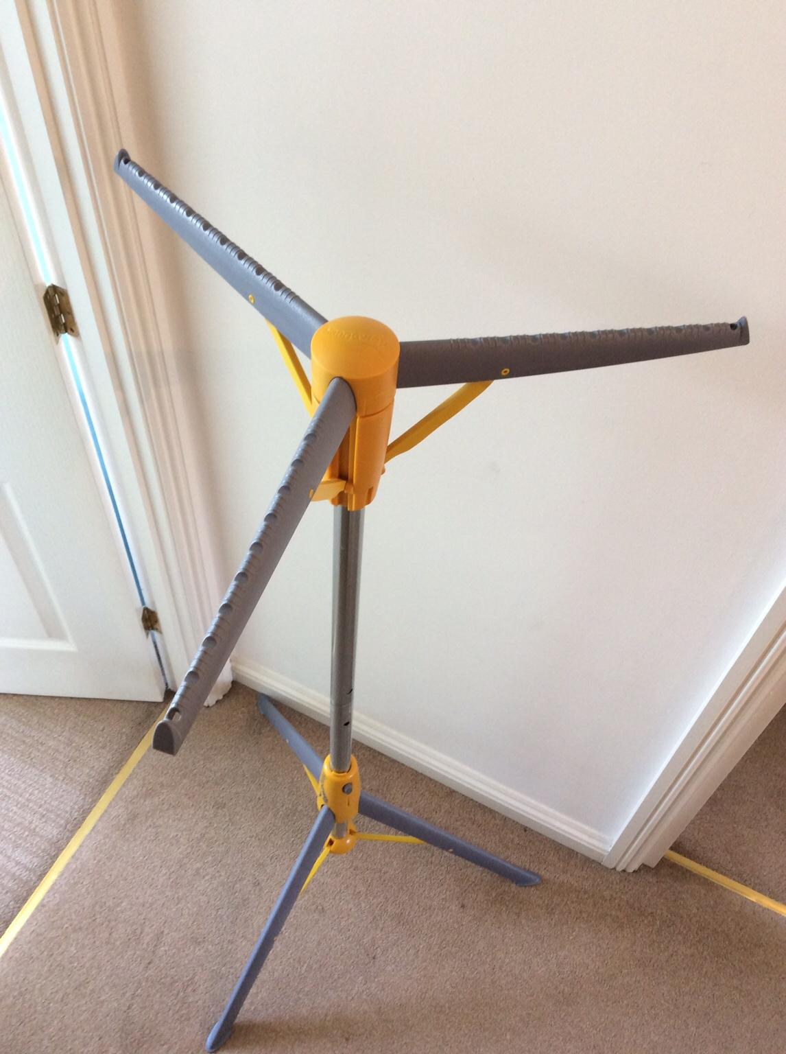 Hangaway Clothes Airer/Hanger in MK4 End für 12,00 £ zum Verkauf ...