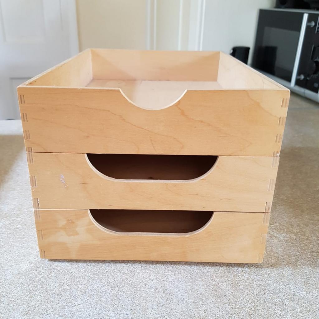 wooden desk organiser stacking trays in CT10 Thanet für £ 5,00 zum ...