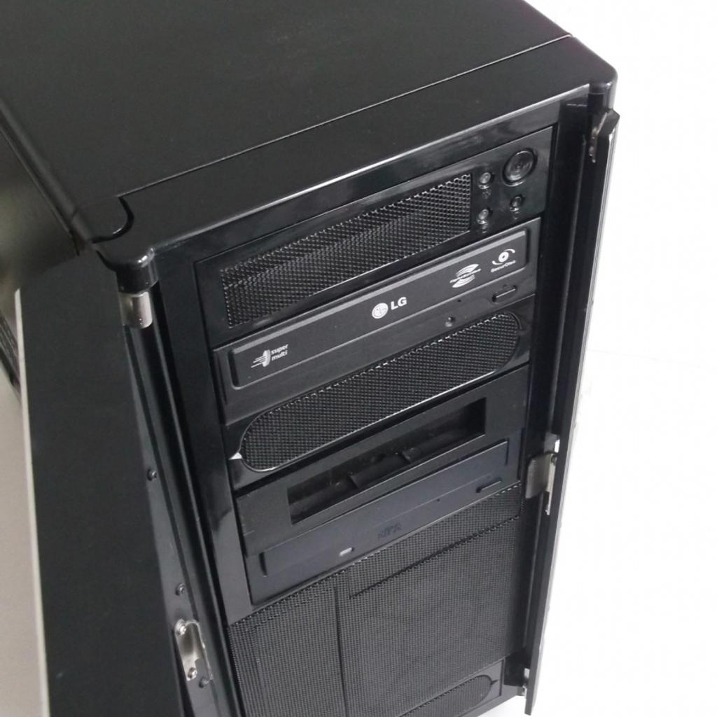 PC Case (Thermaltake), MB (free), DVD Writer in E3 Hamlets für 19,00 ...