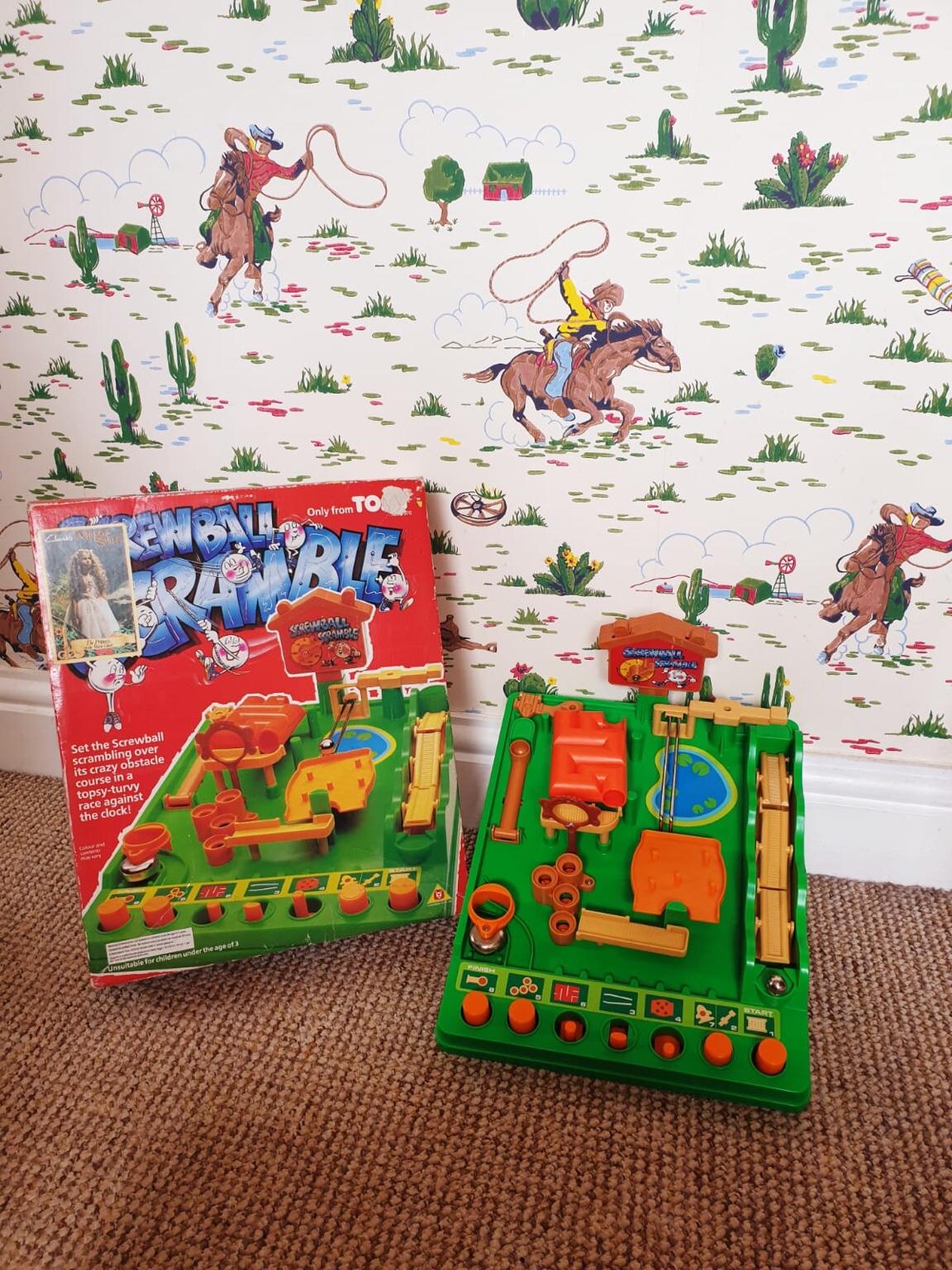 Retro 80's 90’s Screwball Scramble board game in M25 Hollins für £ 3,00 ...