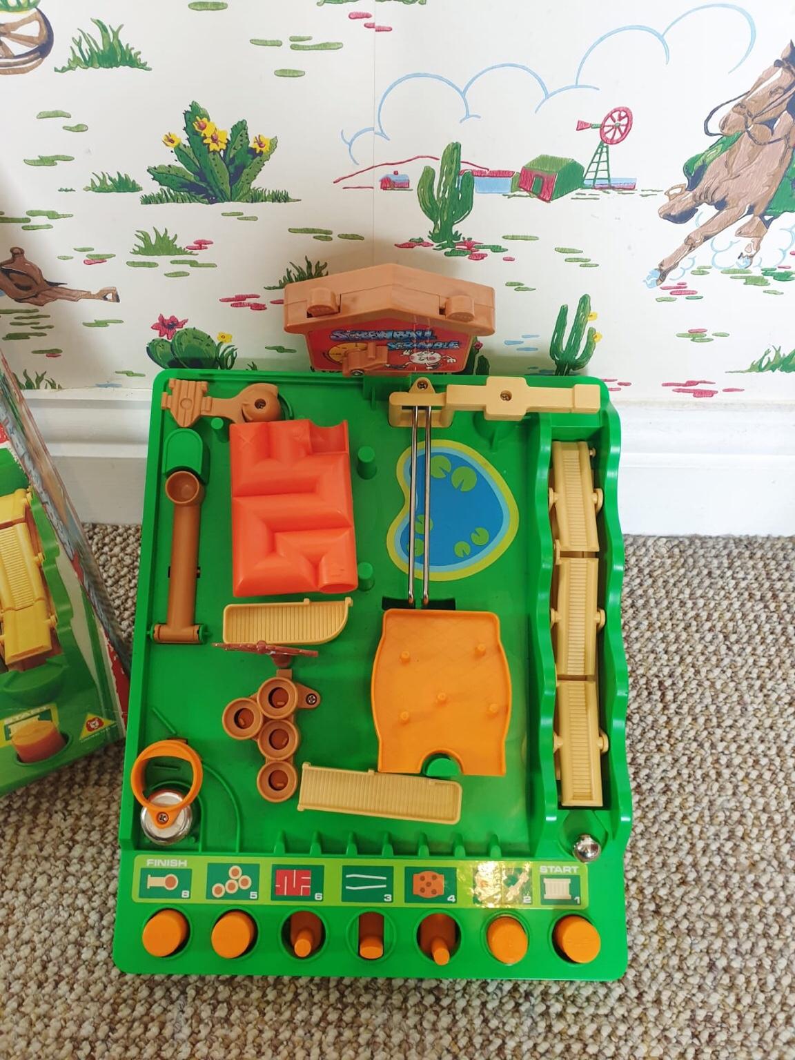 Retro 80's 90’s Screwball Scramble board game in M25 Hollins für £ 3,00 ...
