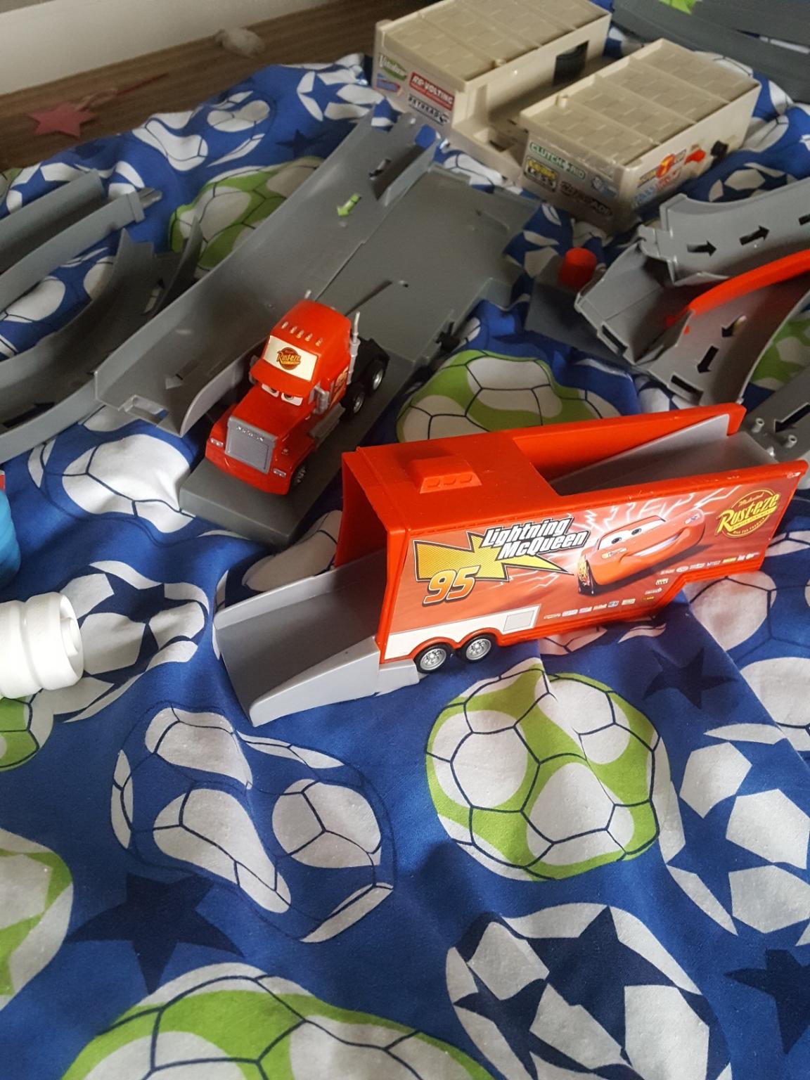 disney Cars mack track challenge in St Helens für £ 5,00 zum Verkauf ...