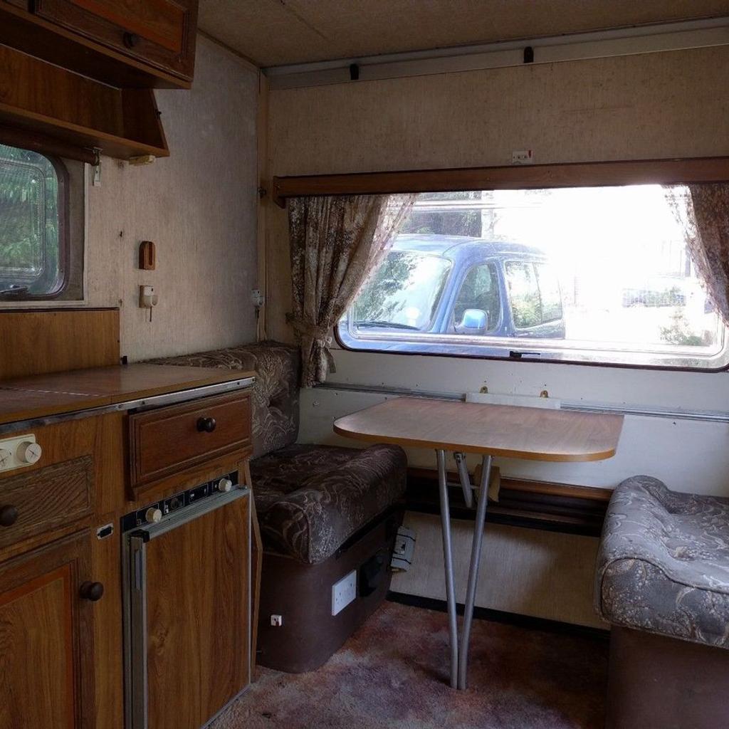 ESTEREL folding caravan in Rotherham für £ 750,00 zum Verkauf | Shpock AT