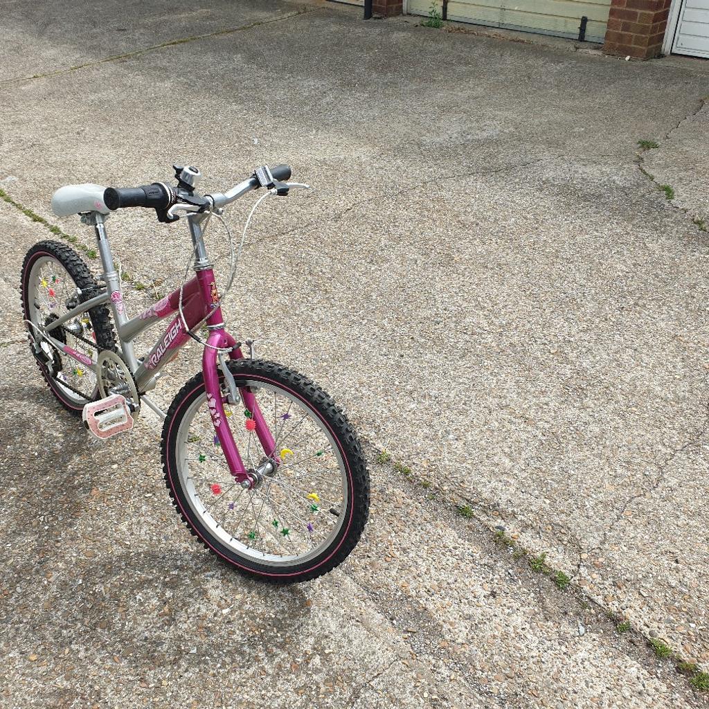 Girls Raleigh Crush in DA12 Gravesham für £ 25,00 zum Verkauf | Shpock AT
