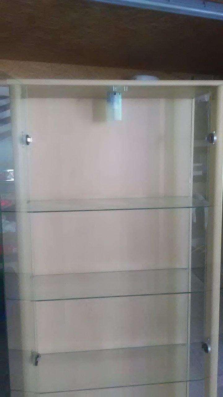 Glasvitrine in 9911 Assling für € 10,00 zum Verkauf | Shpock AT
