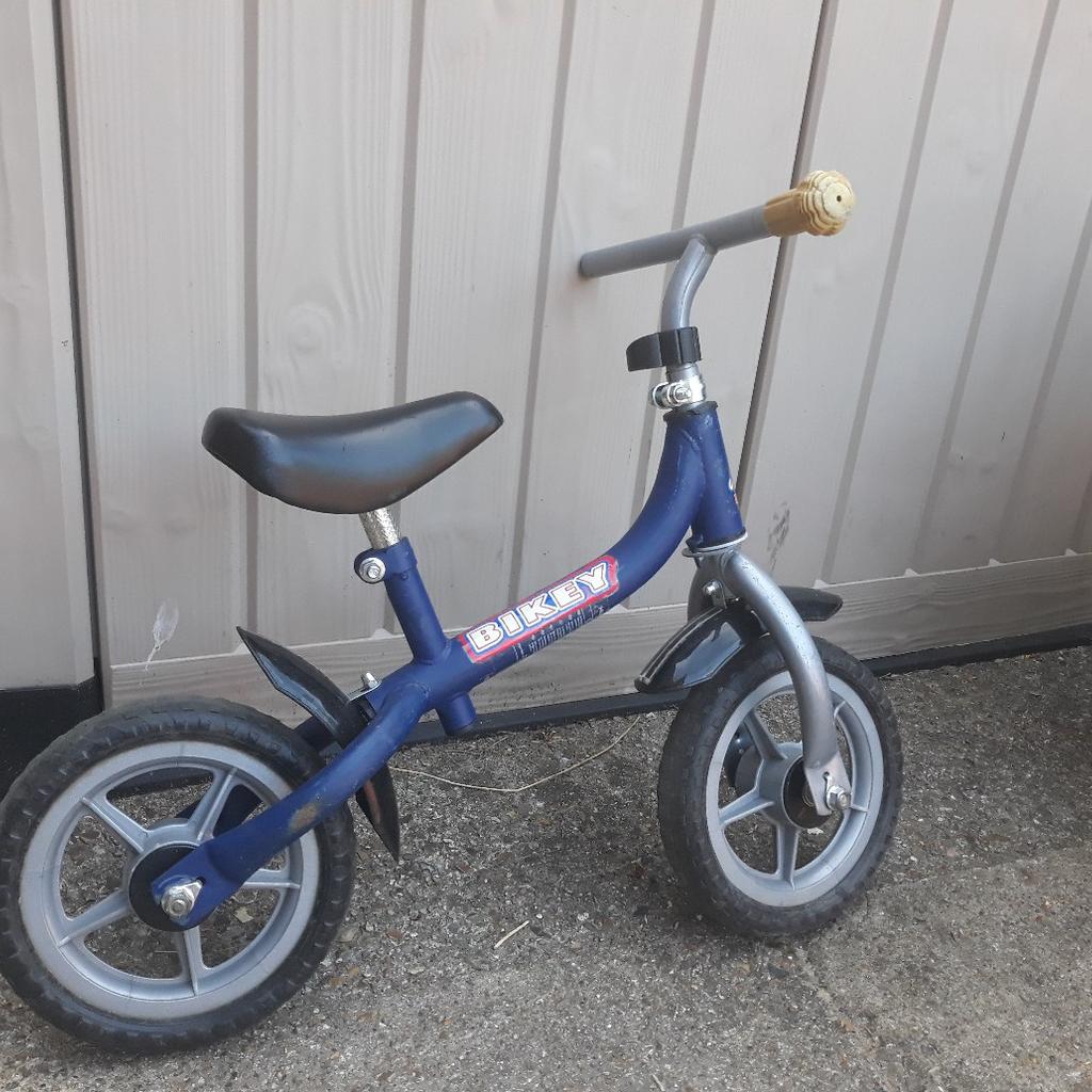balance bike in TW16 Spelthorne für 3,00 £ zum Verkauf | Shpock DE