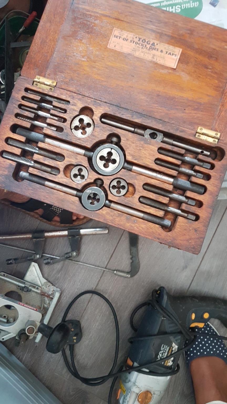set of socket dies and tape in E7 London für £ 2,00 zum Verkauf | Shpock AT