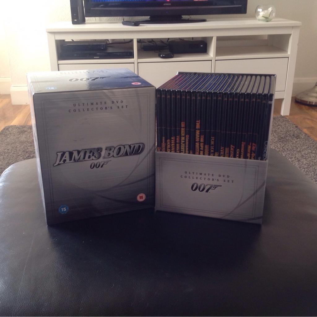 James Bond ultimate DVD collection in SE18 London für £ 15,00 zum ...
