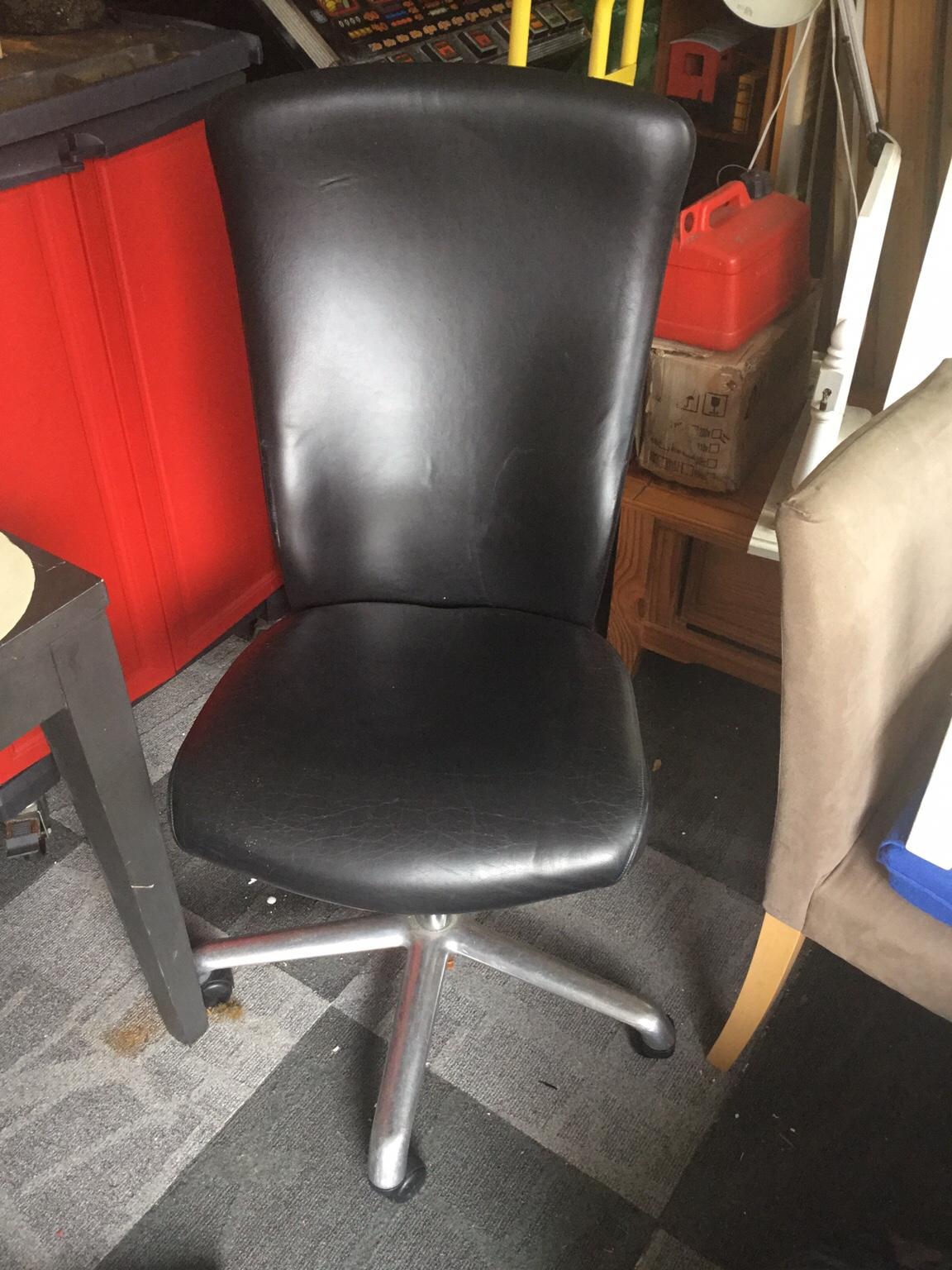 Office / computer chair gas lift in B65 Sandwell für 5,00 £ zum Verkauf ...