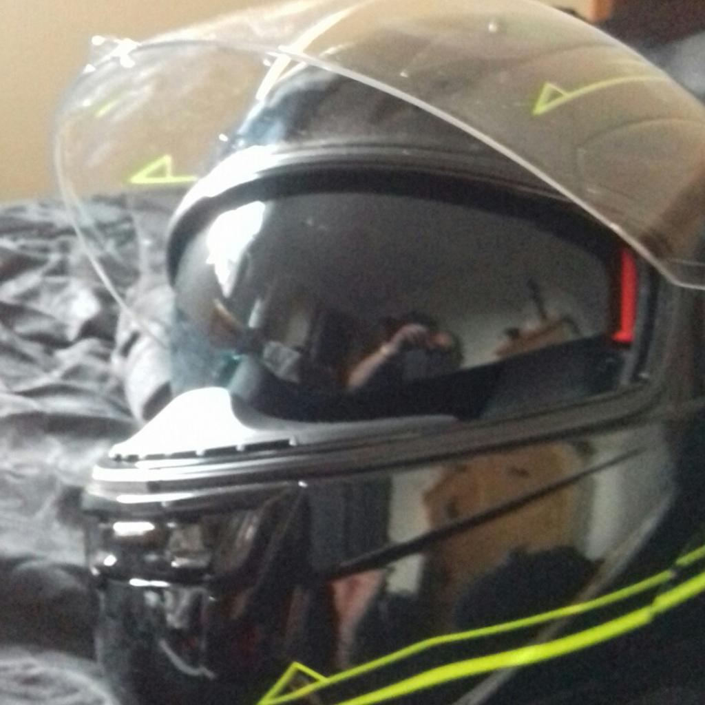 Crash Helmet in DE73 Derbyshire für 20,00 £ zum Verkauf | Shpock DE