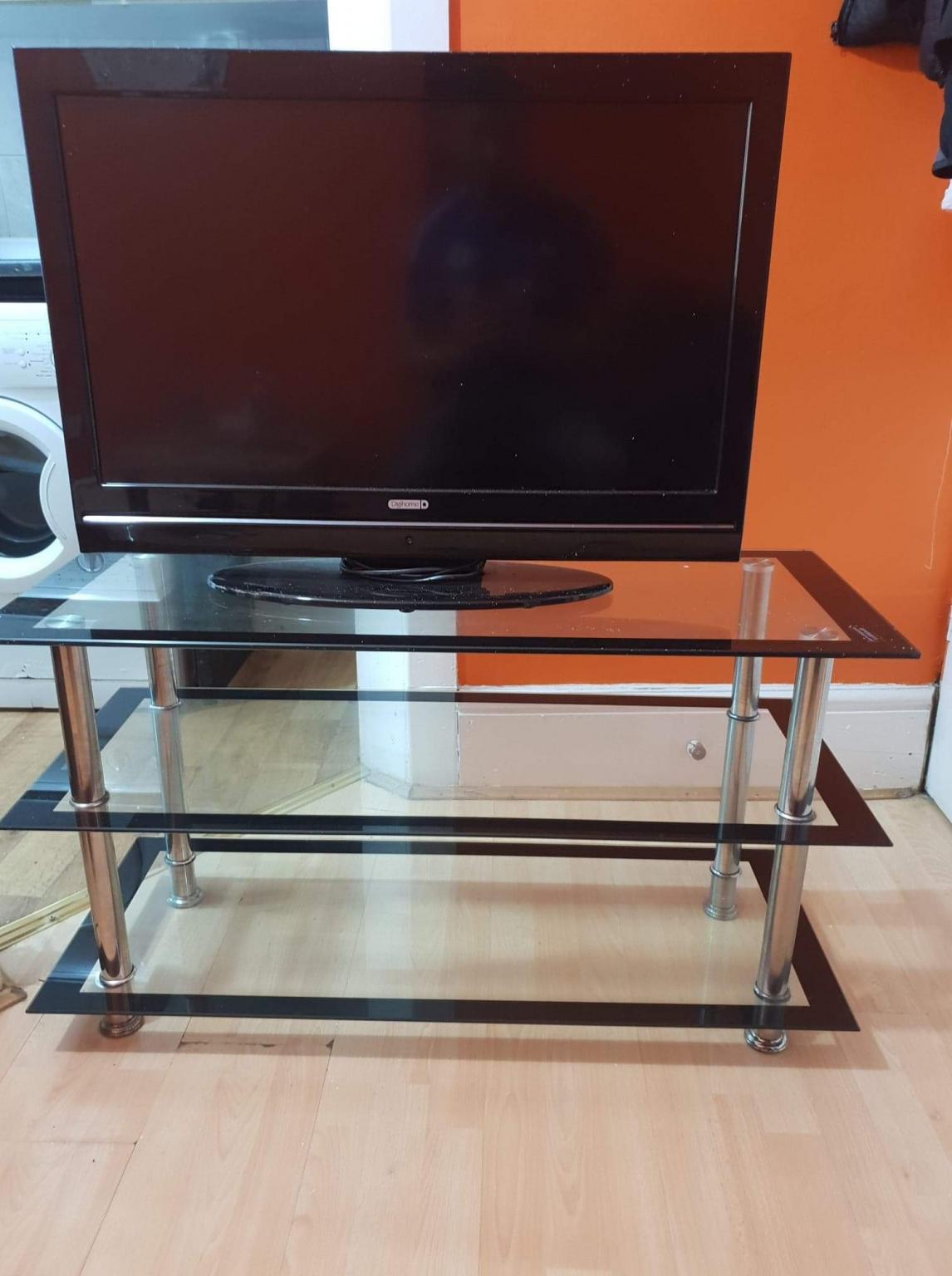 32 inch TV & Stand in SK5 Stockport für gratis zum Verkauf | Shpock DE