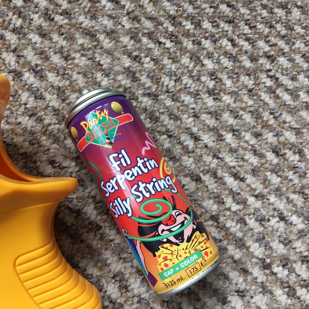 Silly string gun blaster in WV14 Dudley für £ 0,50 zum Verkauf | Shpock AT