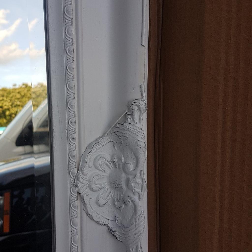White large sophia lean mirror new in box in WV14 Dudley für 65,00 ...