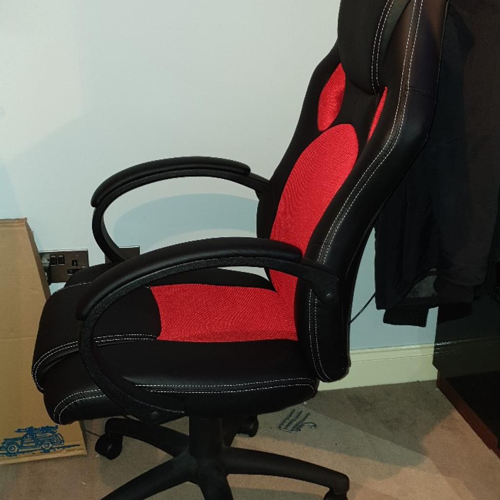 Leather gaming chair in B61 Bromsgrove für 45,00 £ zum Verkauf | Shpock DE