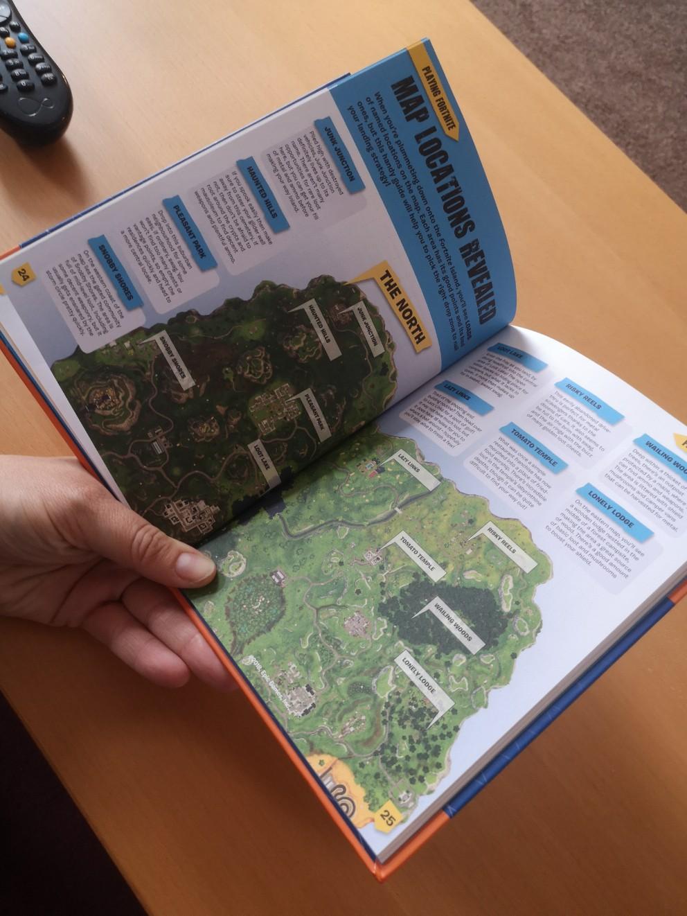 Fortnite Essential Guide book in M26 Bury für 0,50 £ zum Verkauf ...