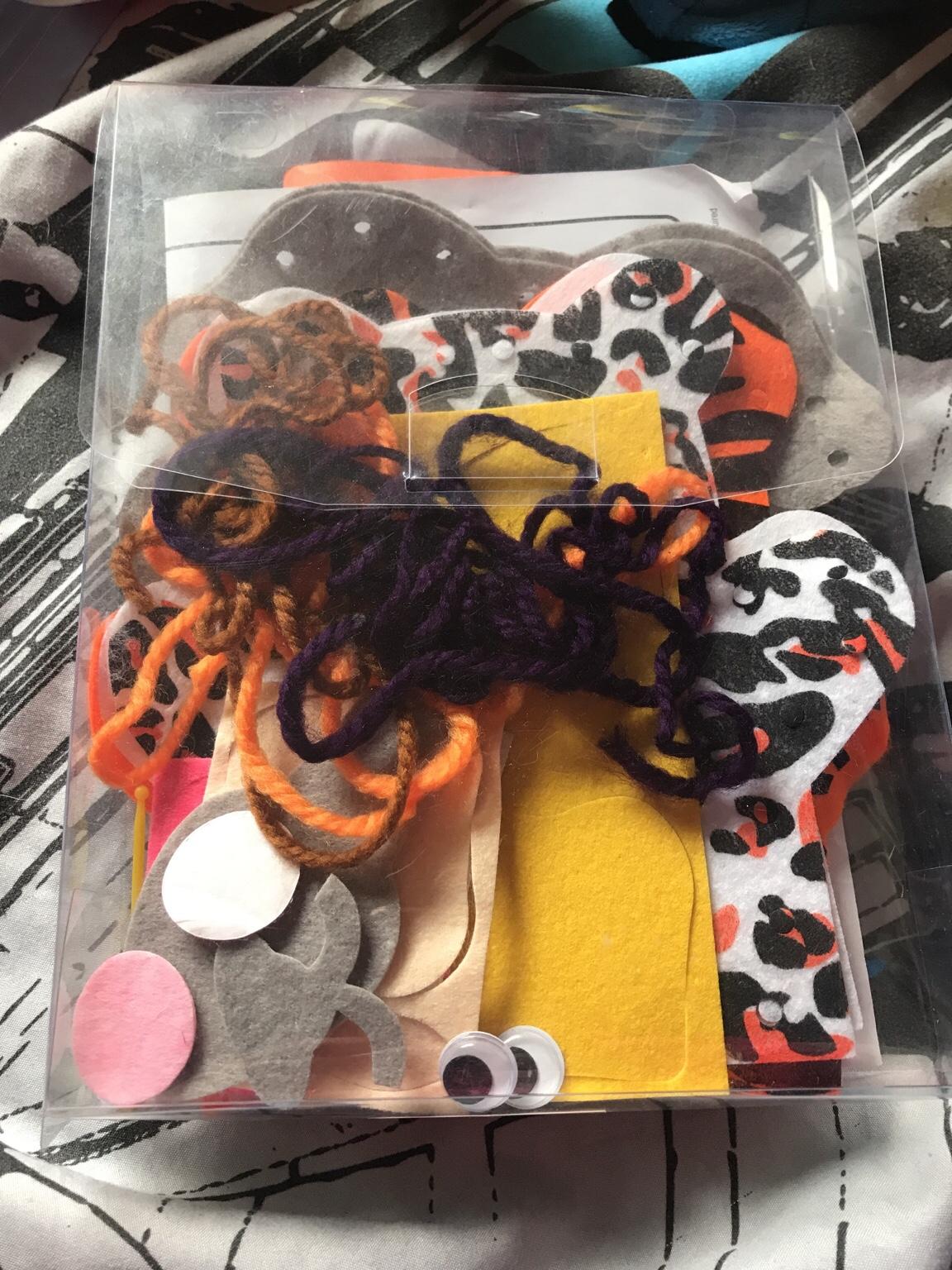 Mister maker endangered animal hand puppets in DY1 Dudley für £ 0,50 ...