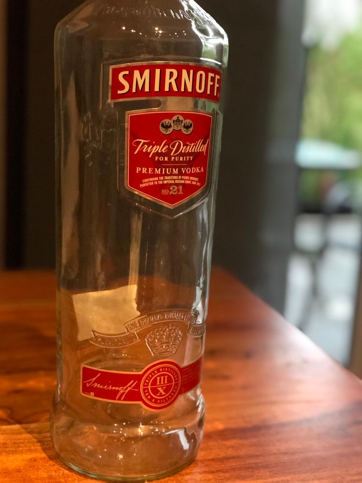 Smirnoff Vodka 3 Liter Flasche leer Spardose in 84072 Au in der ...