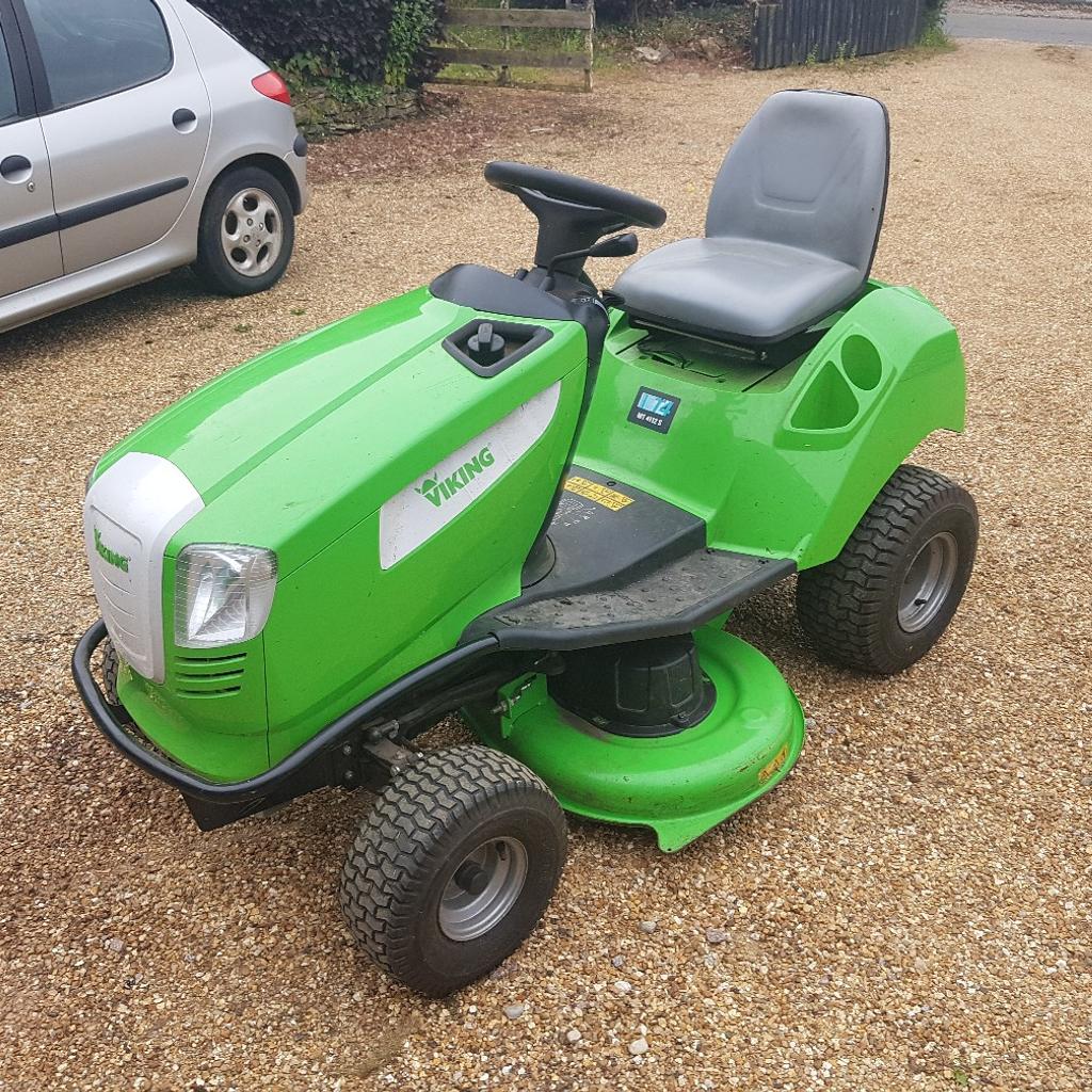 Viking T4 MT4112.0s ride on lawn tractor in NR21 Norfolk für 750,00 ...
