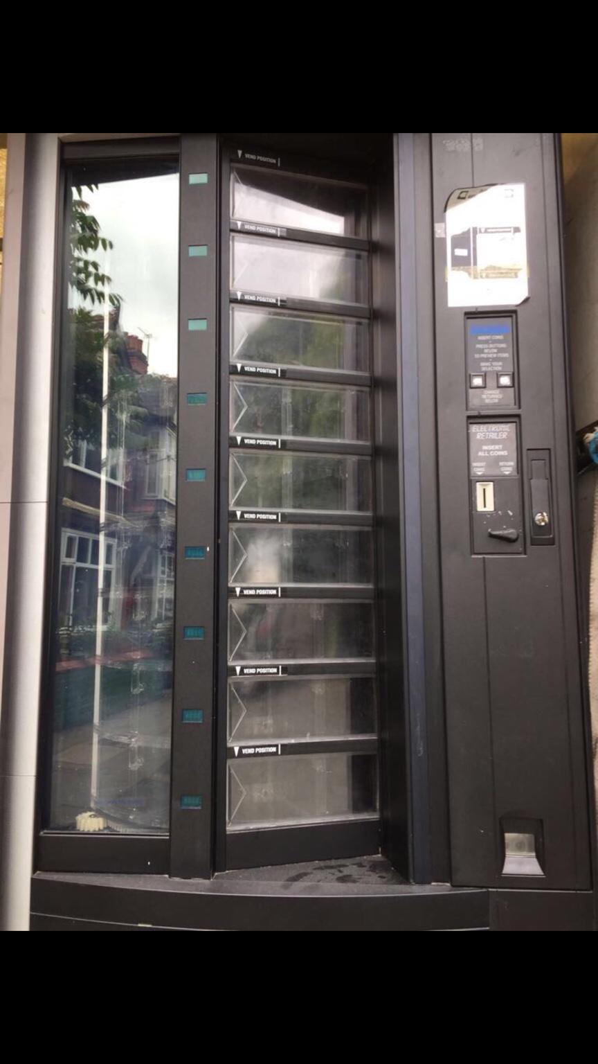 Carousel vending machine in Sundon Park für 50,00 £ zum Verkauf | Shpock DE