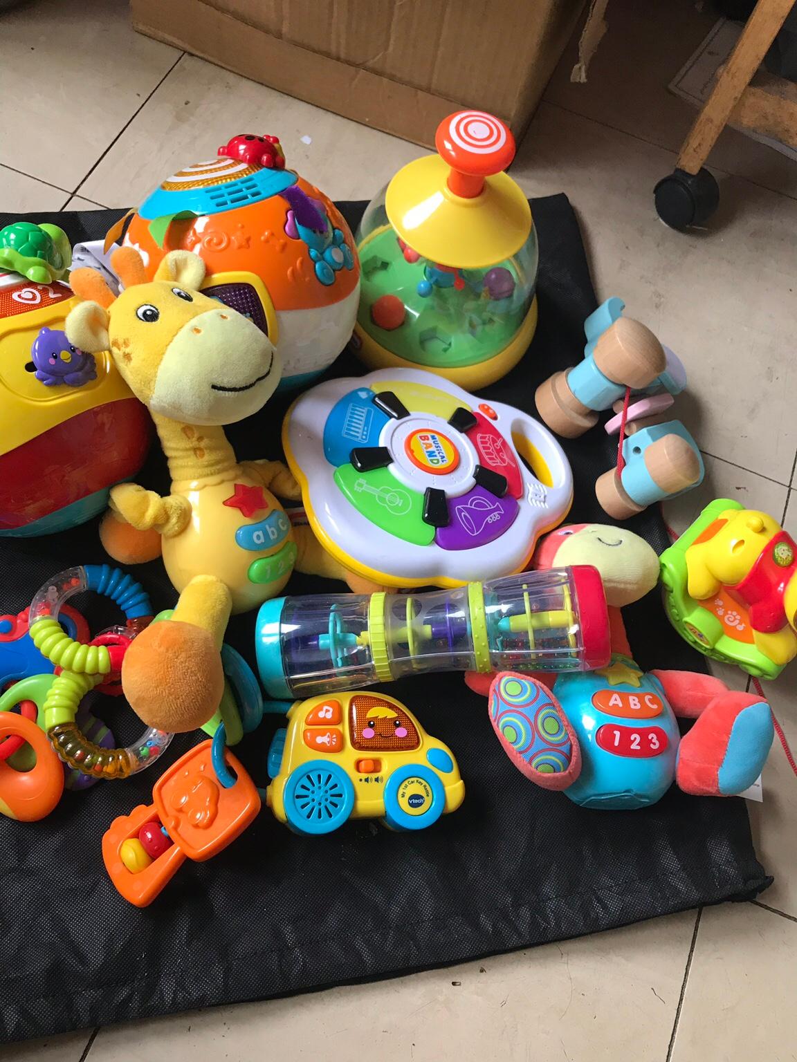 Toy bundle in M3 Salford für 15,00 £ zum Verkauf | Shpock DE
