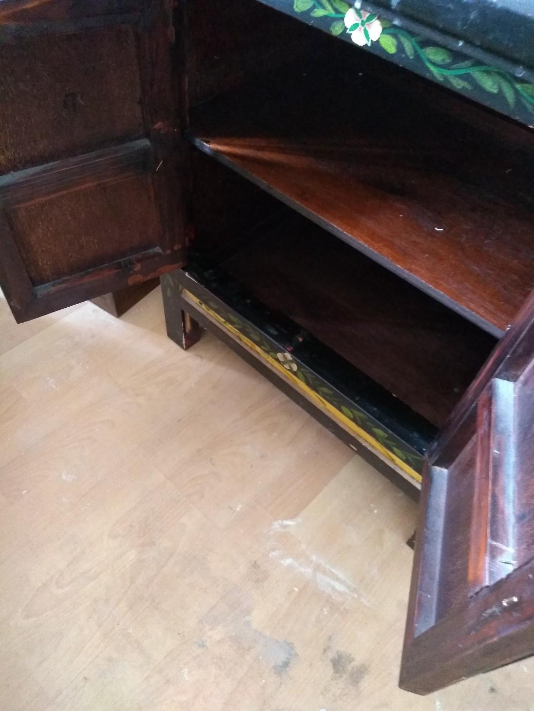 nice one off Chinese look . in SM6 Sutton für 50,00 £ zum Verkauf | Shpock DE