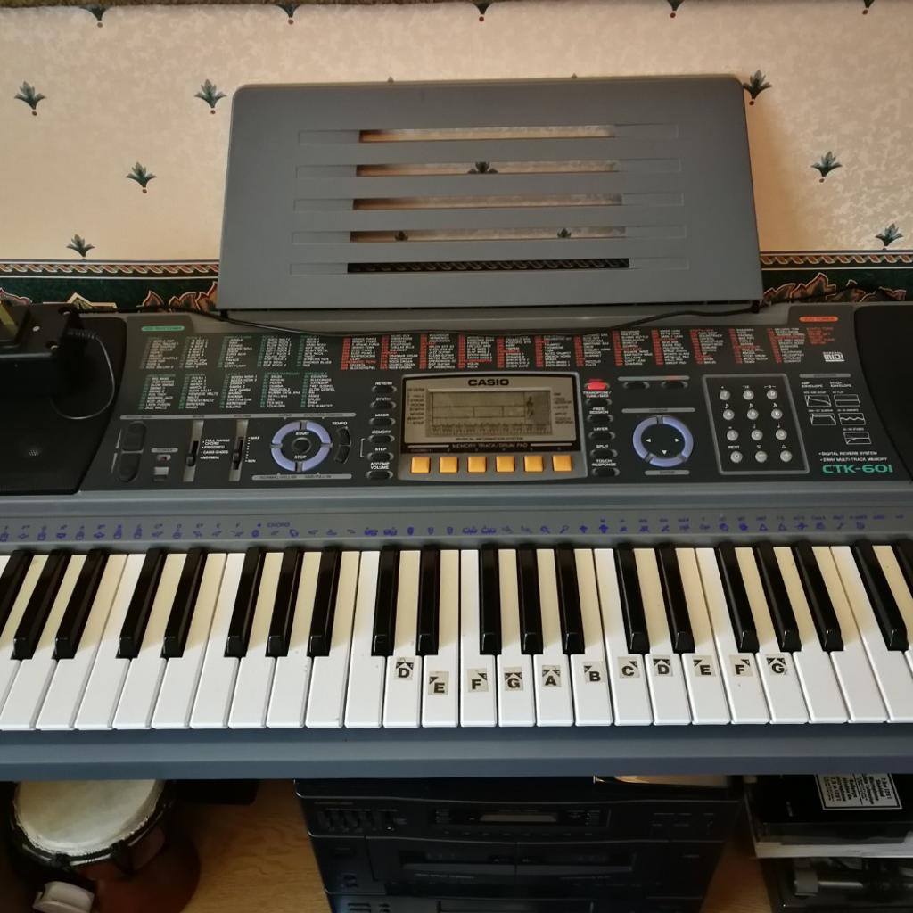 Casio Electric Keyboard in HD4 Kirklees für £ 20,00 zum Verkauf | Shpock AT