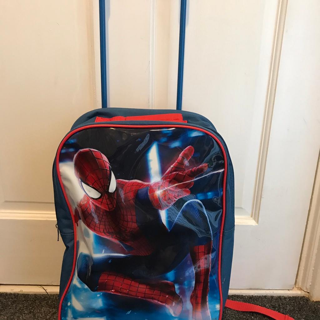 Spider man trolley bag in LL12 Lavister für £ 5,00 zum Verkauf | Shpock AT