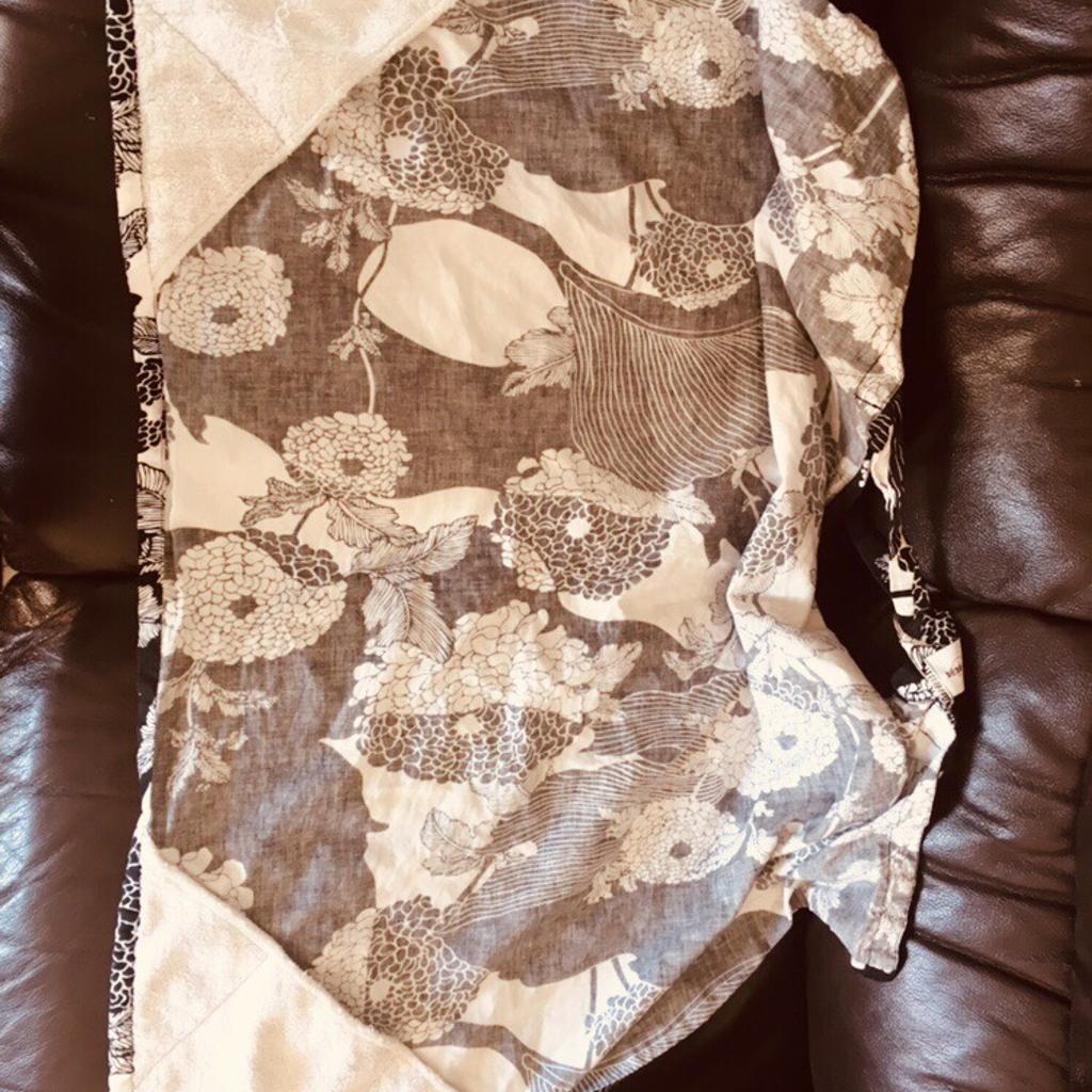 Breastfeeding cover in TW13 London für 8,00 £ zum Verkauf | Shpock DE