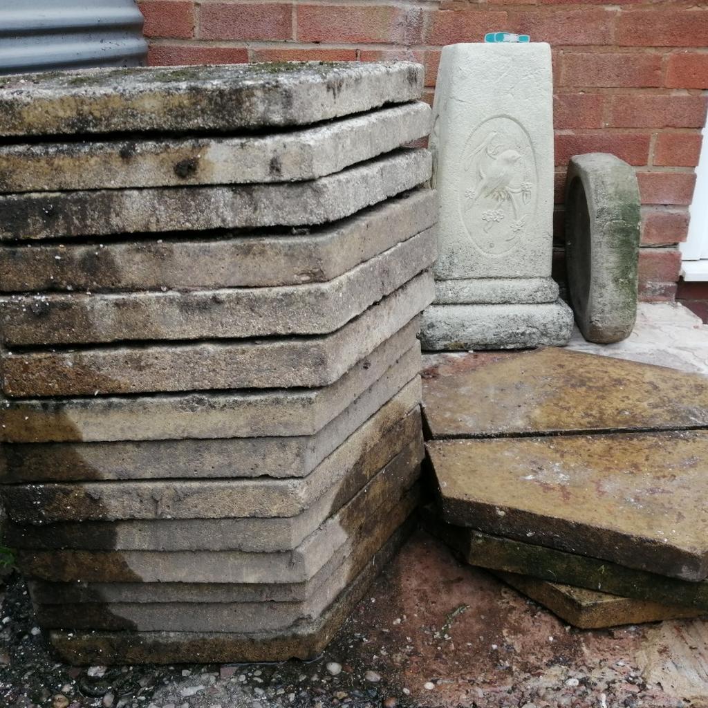 Old hexagonal slabs in ST19 Staffordshire für gratis zum Verkauf ...