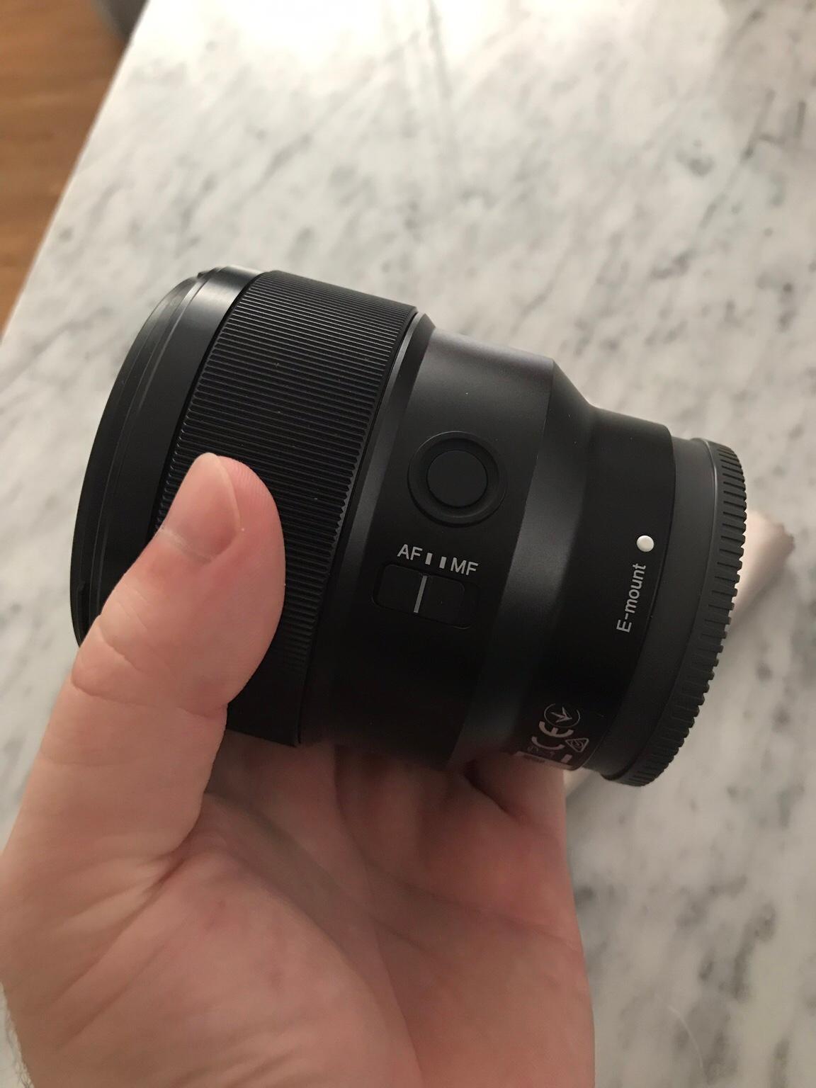 Sony SEL-85F18 Vollformat Objektive - NEU in 67547 Worms für 500,00 ...