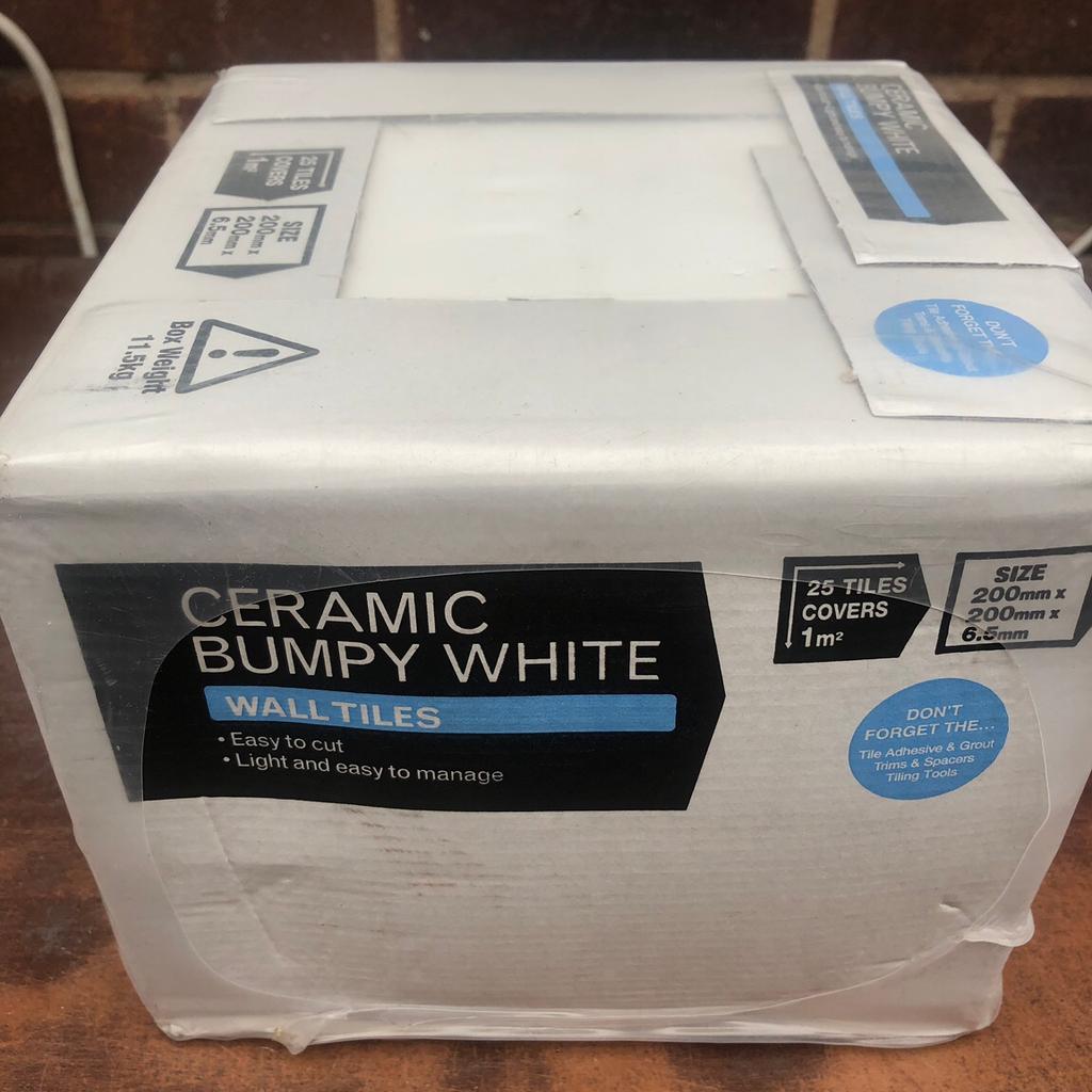 Ceramic Bumpy white wall Tiles x 6 Boxes in LE12 Charnwood für 30,00 ...