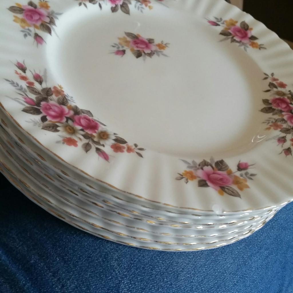 Set of 7 beautiful RICHMOND BONE CHINA Plates in WF4 Wakefield for £15. ...